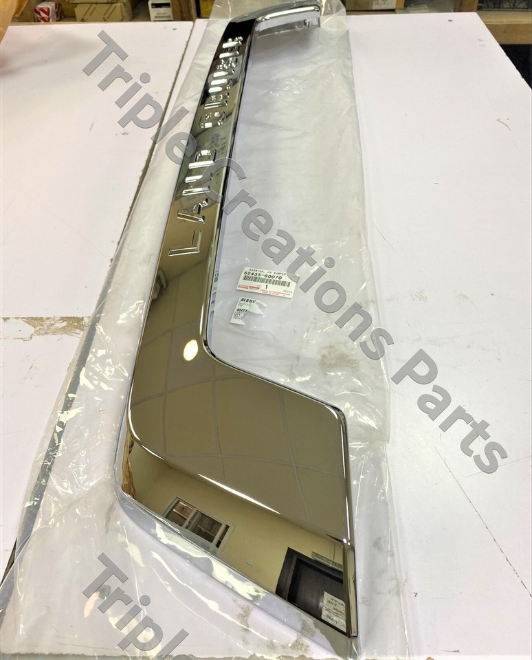 TOYOTA GENUINE OEM 52435-60070 GARNISH, FRONT BUMPER 5243560070 | eBay UK