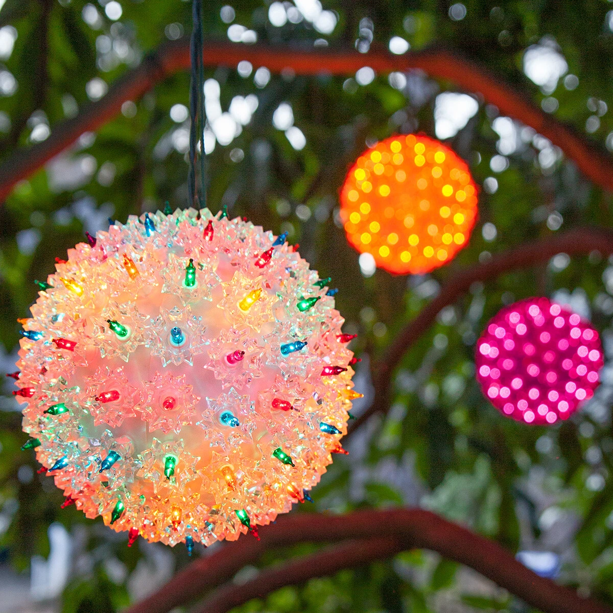 Lighted Spheres Outdoor
