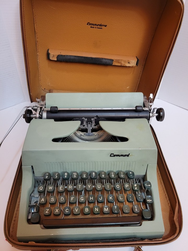 Vintage Commodore Typewriter with Case Made In Canada | eBay