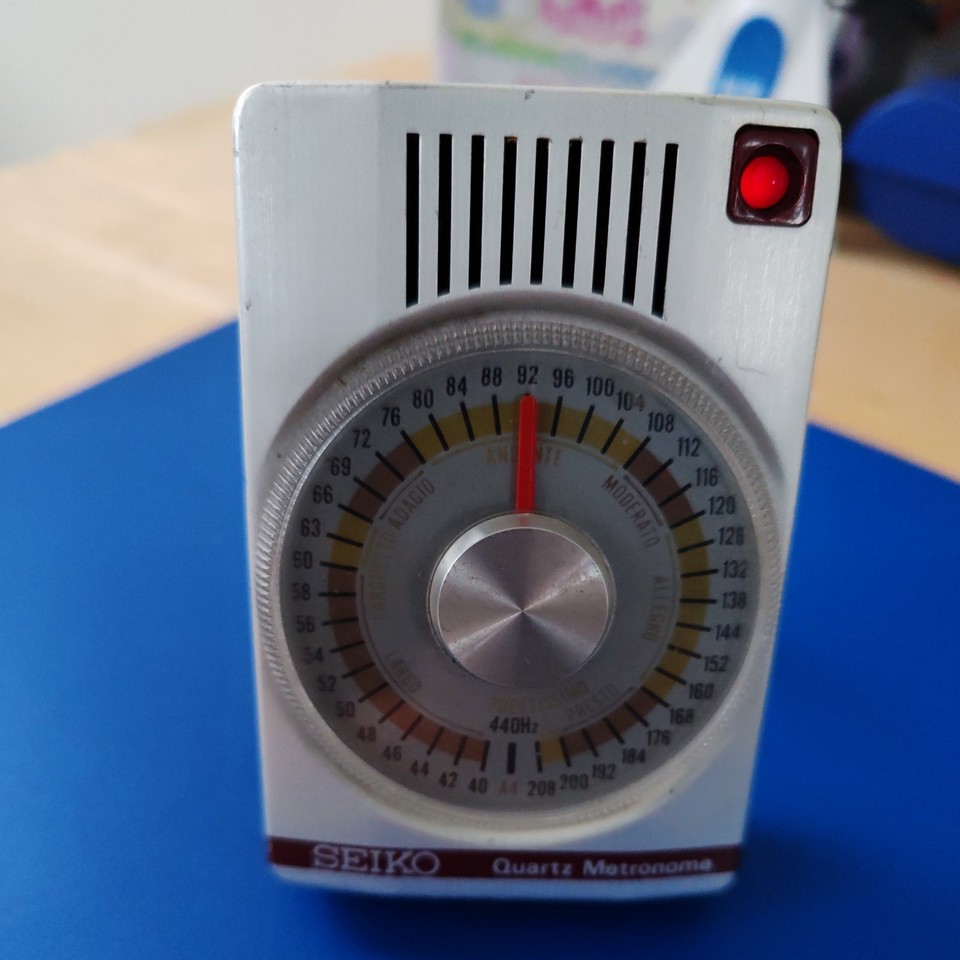 SEIKO SQM-357 Quartz Metronome Vintage 9 Volt Battery Beat & Light ...