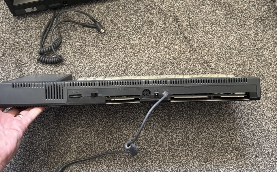 Amstrad CPC 6128 Colour Personal Computer With Amstrad CTM 644 Monitor ...