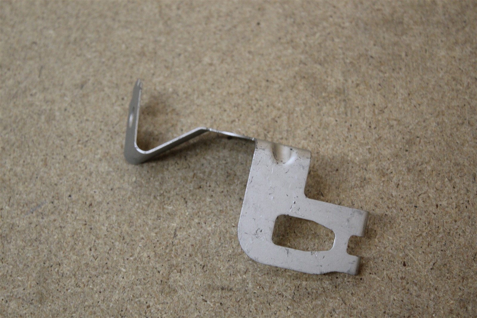 Mercedes-Benz GLC C253 Front Splash Shield Right Holder A2535240140 ...