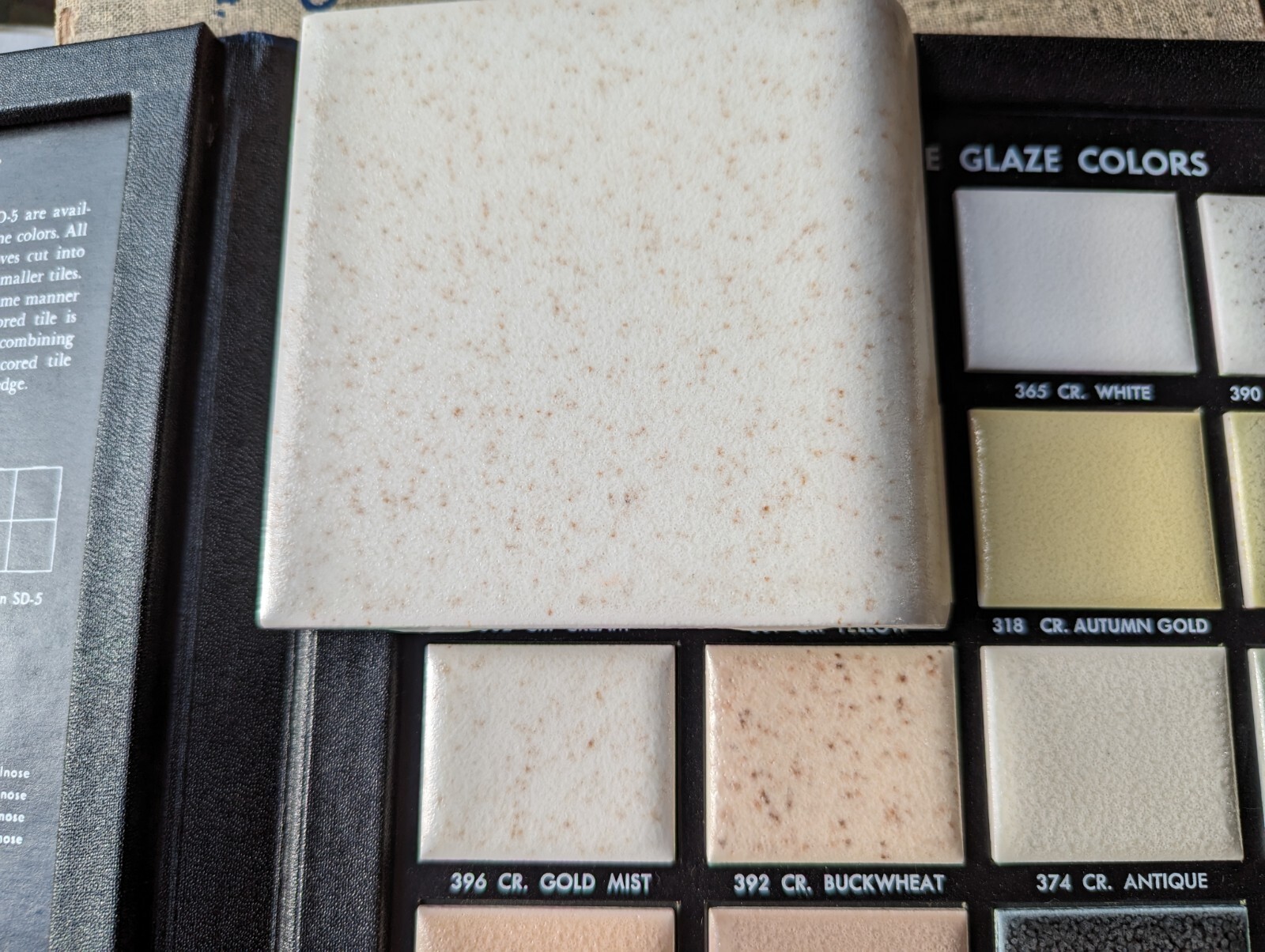 2 pcs American Olean Bullnose Mud Cap A4402 4 1/4" Crystalline Gold ...