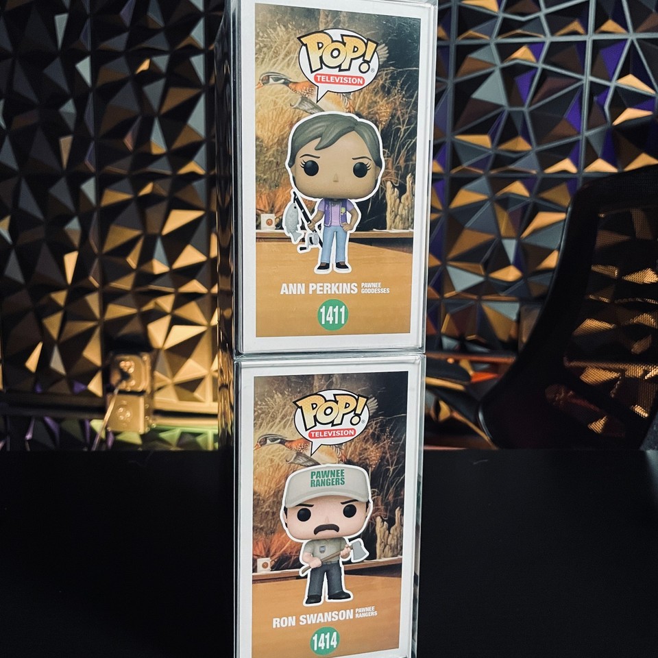Funko Pop! Ron Swanson 1414 + Ann Perkins 1411 New In Protectors | eBay