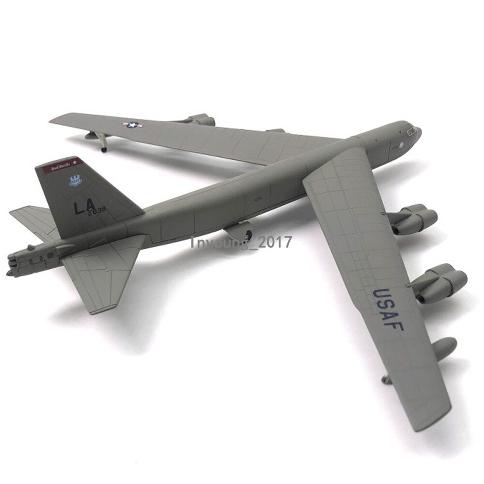 1:200 Boeing B-52 Stratofortress Plane Model Diecast Military Airplane ...