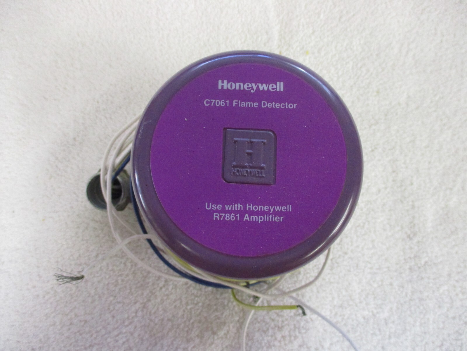 HONEYWELL C7061 Flame Detector for use with R7861 Amplifier C7061A | eBay