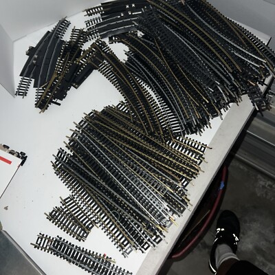 HO scale train track lot Life Like Bachmann Tyco Straight 156 Piece X ...