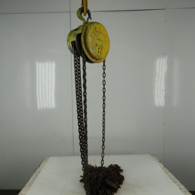 Hoists - 1 Ton 2000Lb