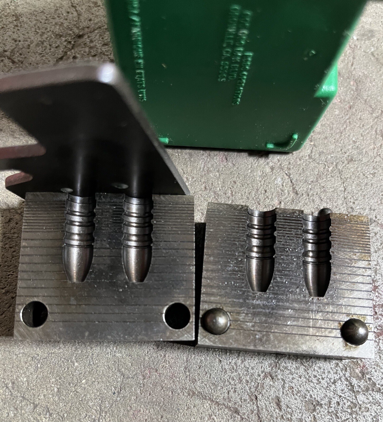 RCBS 2 CAVITY COWBOY BULLET MOULD .30-150-CM 82302 | eBay