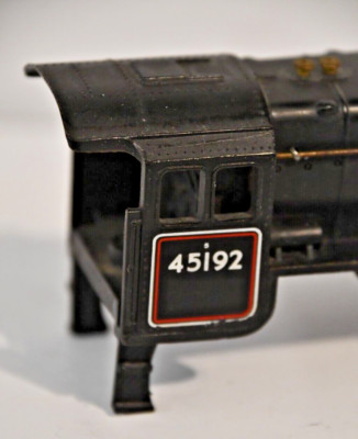 HORNBY 00 GAUGE - R859-R320 - BR BLACK 4-6-0 BLACK FIVE LOCOMOTIVE ...
