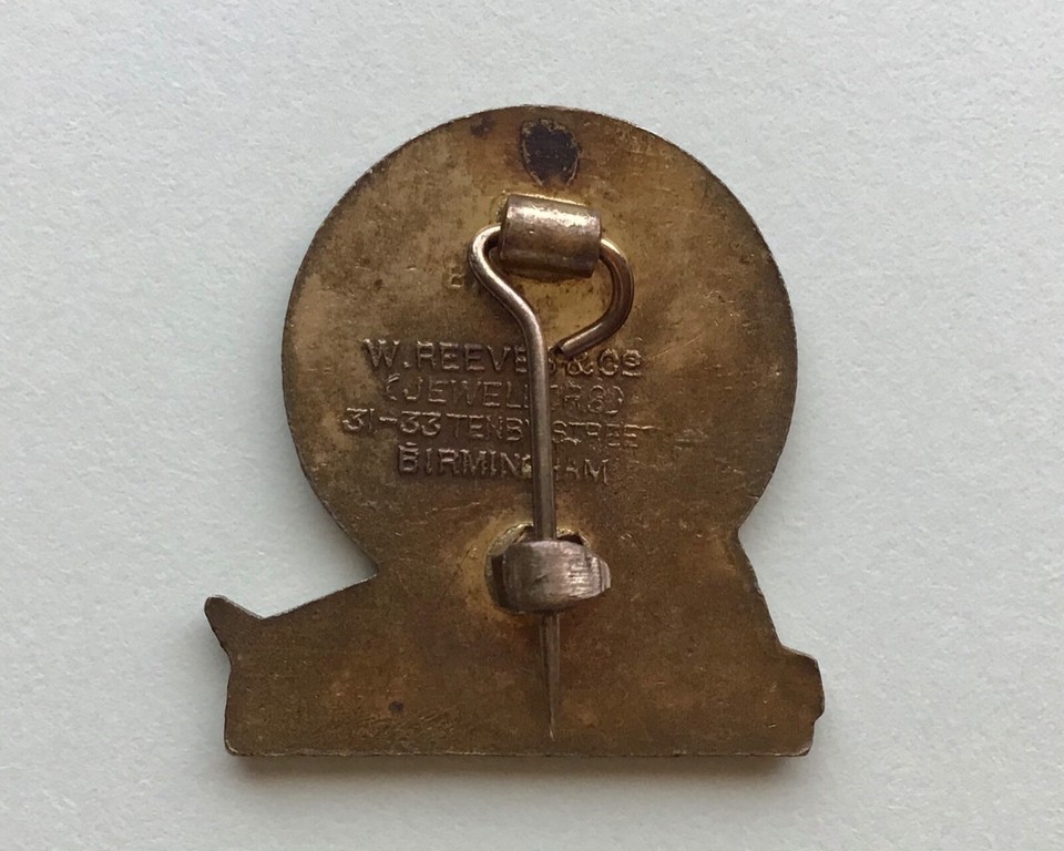 Vintage enamel Butlins badge Skegness Filey Minehead Clacton Bognor ...