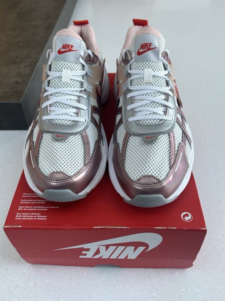 Nike V2K Run Summit White/black-legend Pink UK 10 Unisex Brand New Half ...