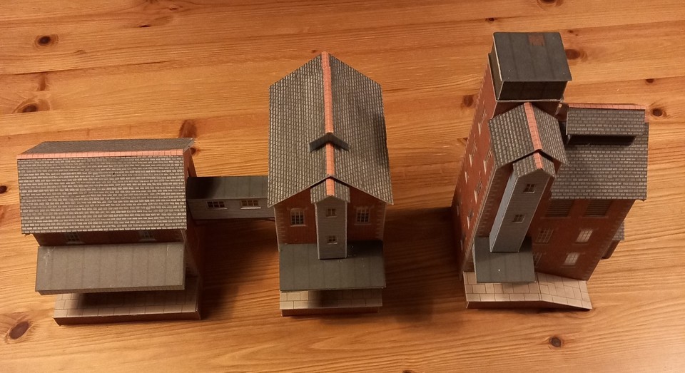 Brewey Complex / 3 Storey Factory Buildings (prebuilt Superquick) OO ...