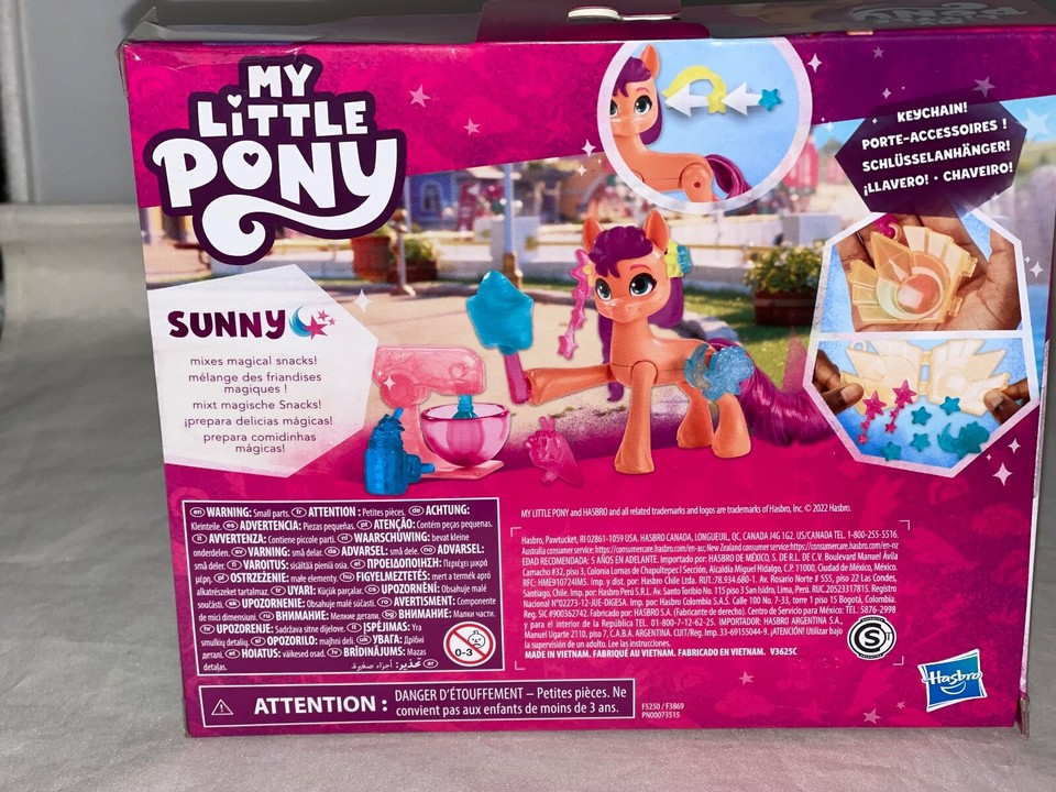 My Little Pony Sunny Starscout Cutie Mark Magic Pony Figure ...