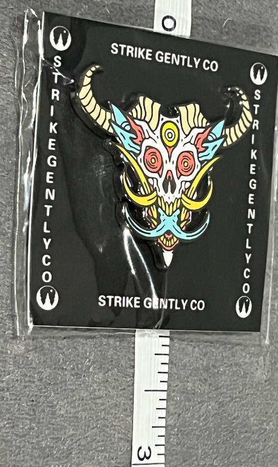 Hot Topic Demon Head Strike Gently Hannah Comstock Disc Golf Jacket ...