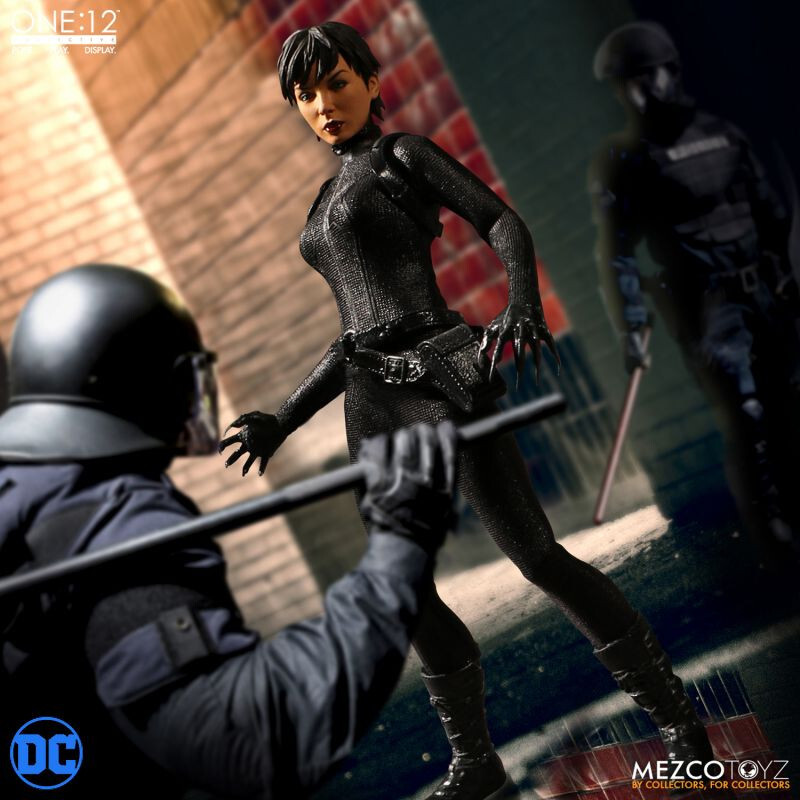 MAFEX #105 BATMAN AND MAFEX #216 BANE PLUS MEZCO ONE:12 CATWOMAN / 3 ...