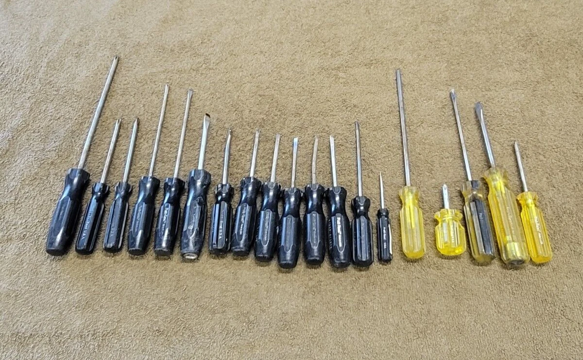 Slotted Screwdriver 18