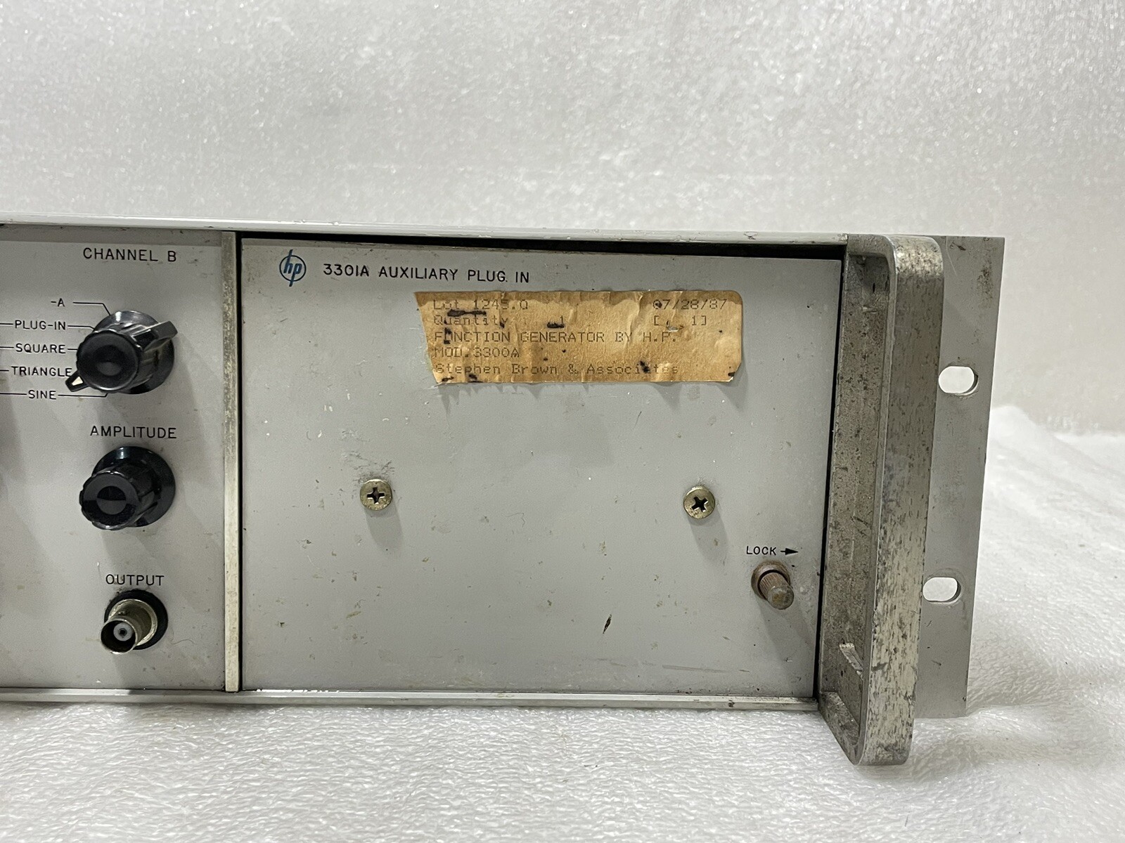 HP 3300A Function Generator With 3301a Plug in Module for sale online ...