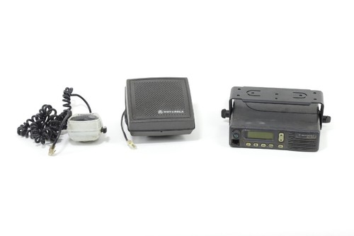 Motorola MCS2000 Two-Way Radio w/ Mic and Speaker | M01HX+812W | eBay