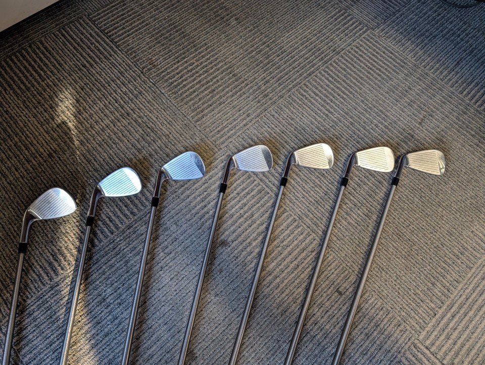 Wilson D9 Forged Aerotech Steelfiber I110 Stiff 5-P GW Iron Set ...