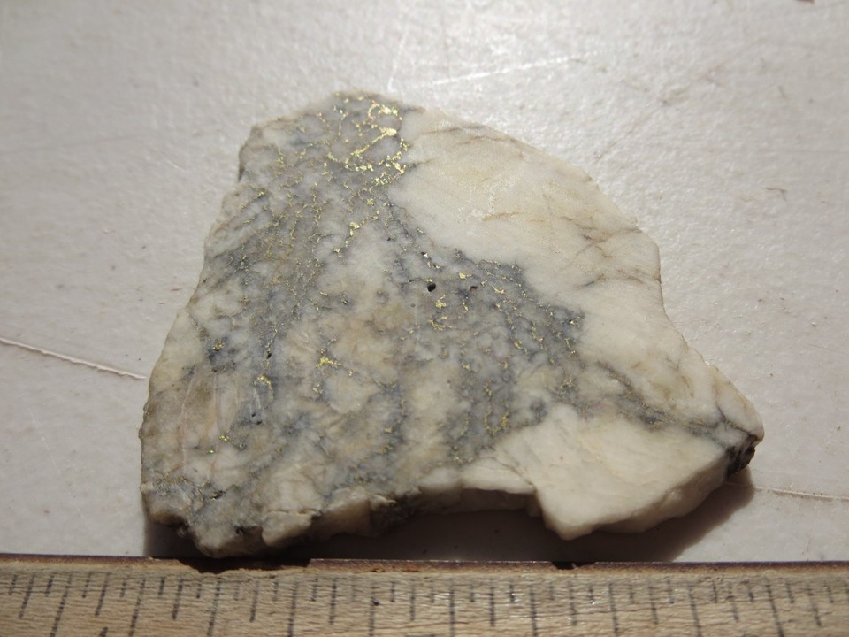 770 GOLD IN QUARTZ SLAB. YUBA RIVER, CALIFORNIA. EX CLOSED OLD ROCK ...