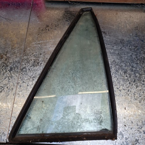 VL DRIVERS SIDE REAR 1/4 DOOR WINDOW HOLDEN | eBay Australia