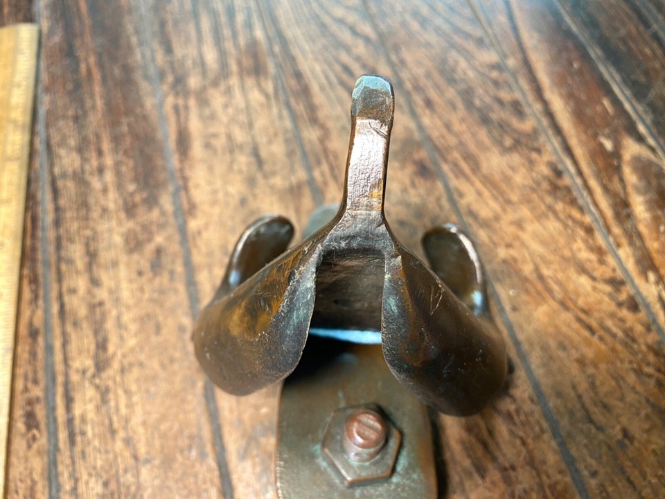 VINTAGE CAST BRONZE BOW HEADSTAY, CHOCKS FITTING, GREAT AGE/PATINA!! | eBay