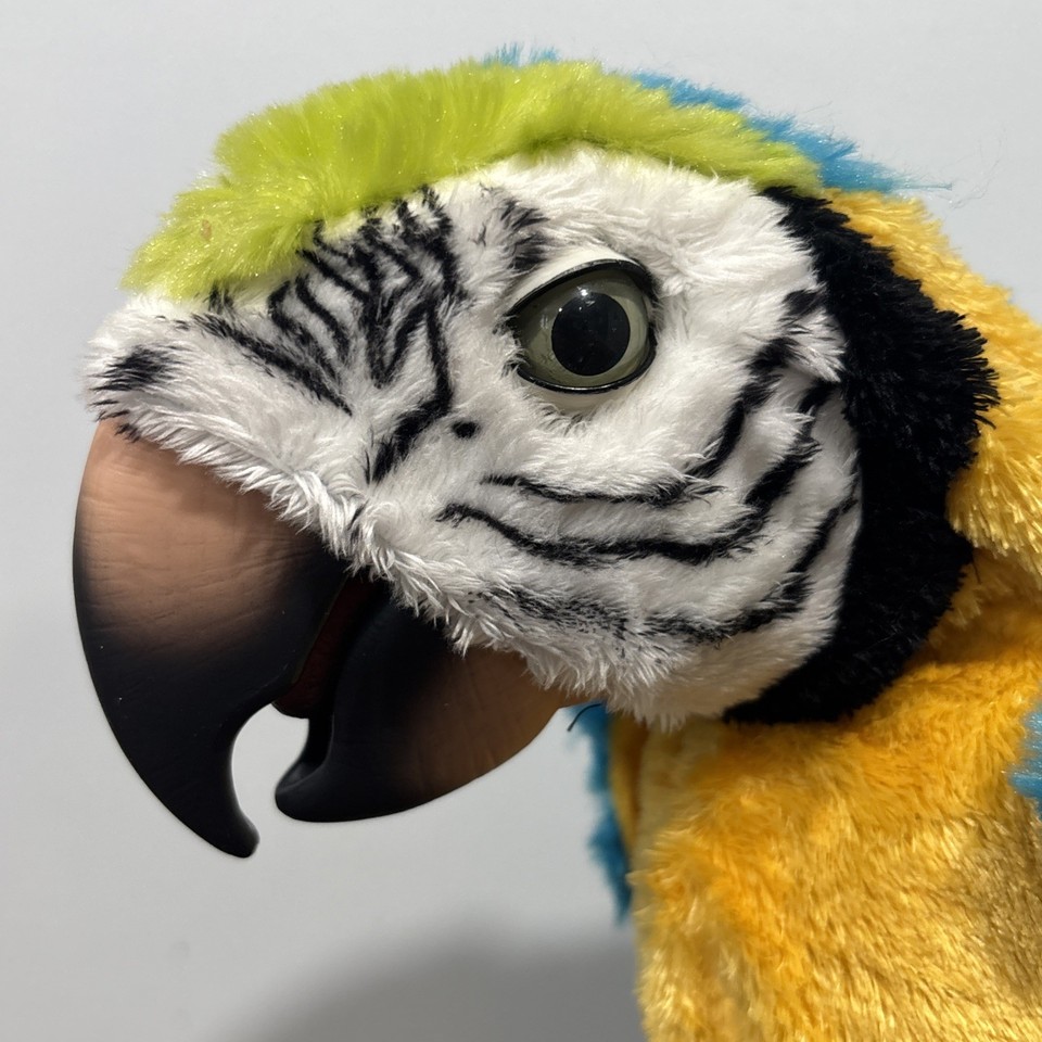 FurReal Friends Squawkers McCaw Macaw Parrot Interactive Bird 2006 FOR ...