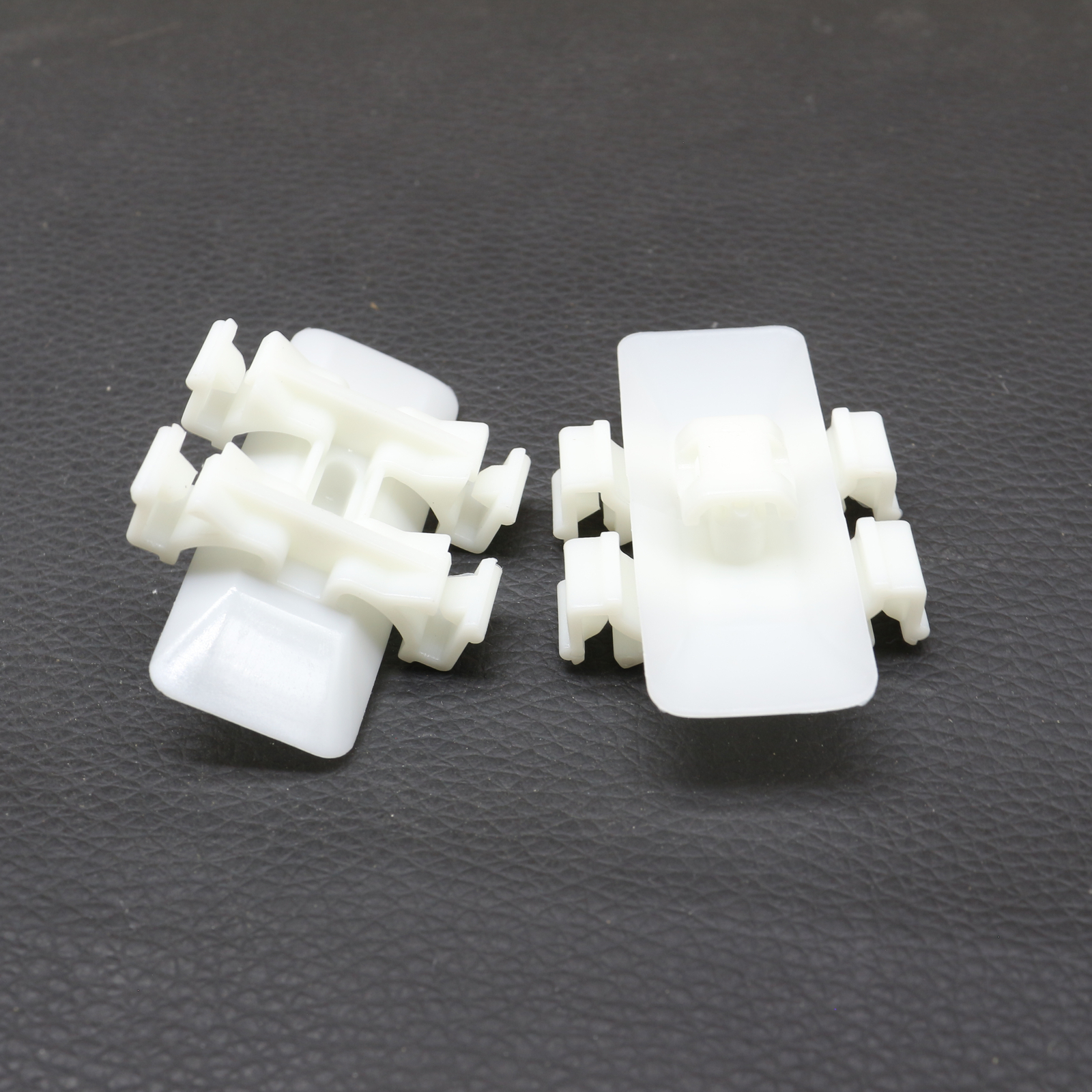 007-988-71-78 Front & Rear Door Moulding Fasteners Clip For Mercedes ...