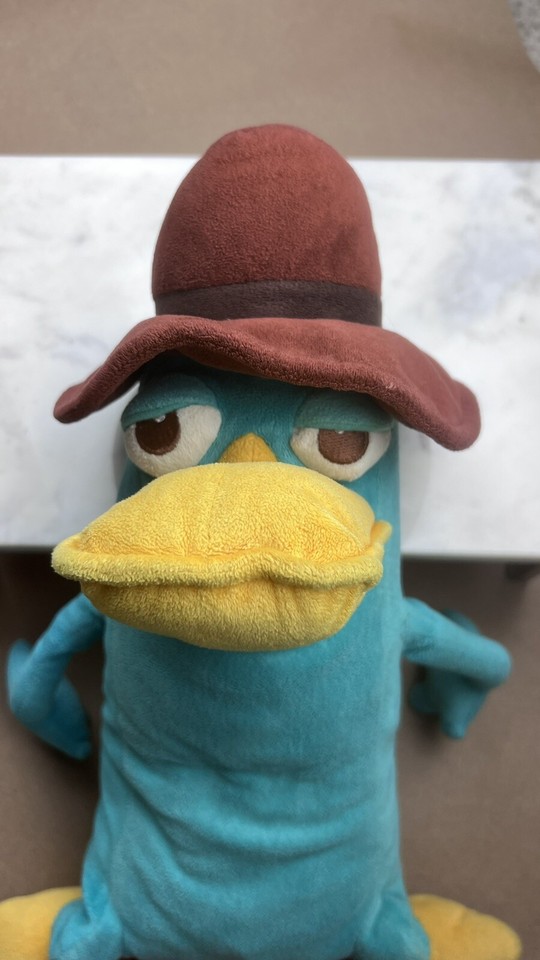 DISNEY STORE Exclusive Stuffed Animal MC PERRY Secret Agent PLATYPUS ...