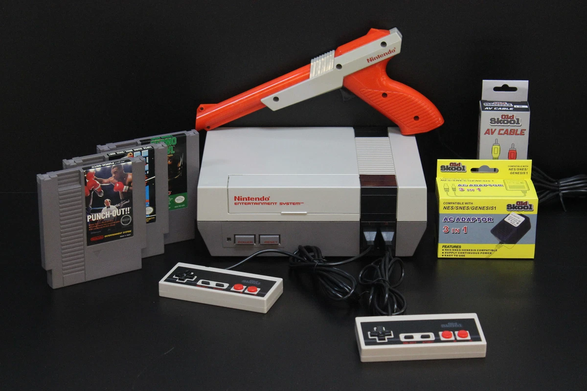 Nintendo NES Console w/ Controller, Zapper, Power, and AV Cable - Works ...