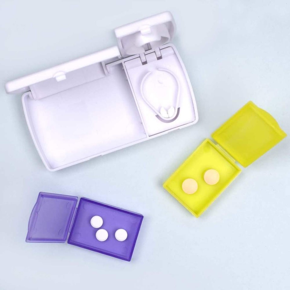 'Snail Mail' Pill Box with Tablet Splitter (PI00033833) | eBay