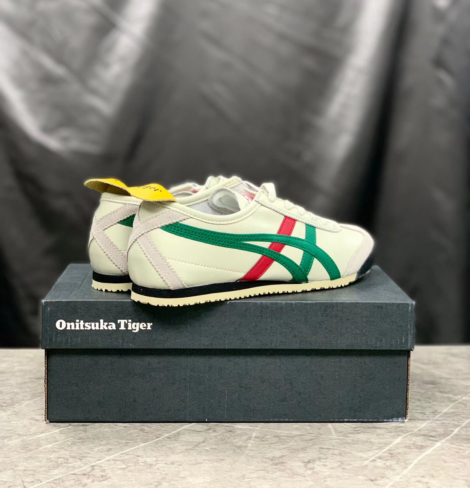 Onitsuka Tiger MEXICO 66 1183C102-201 Birch/Green Classic Unisex ...