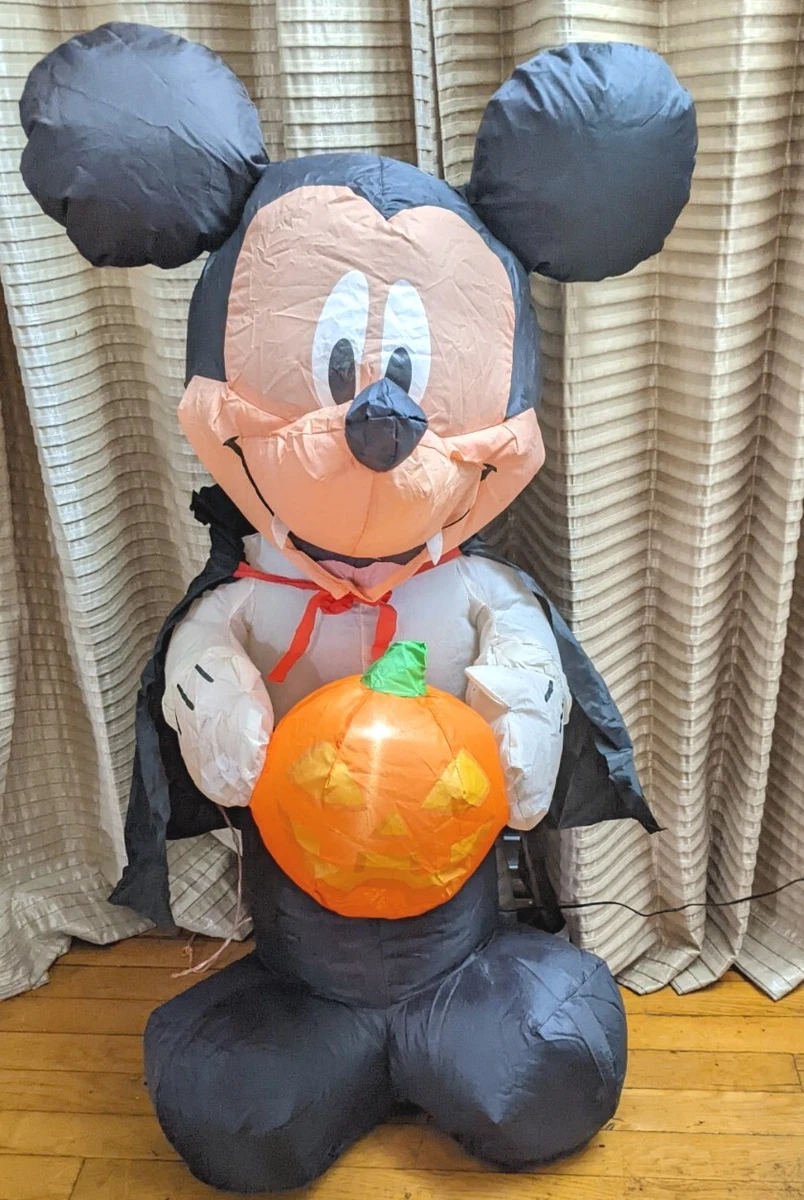 Mickey Mouse Vampire Pumpkin