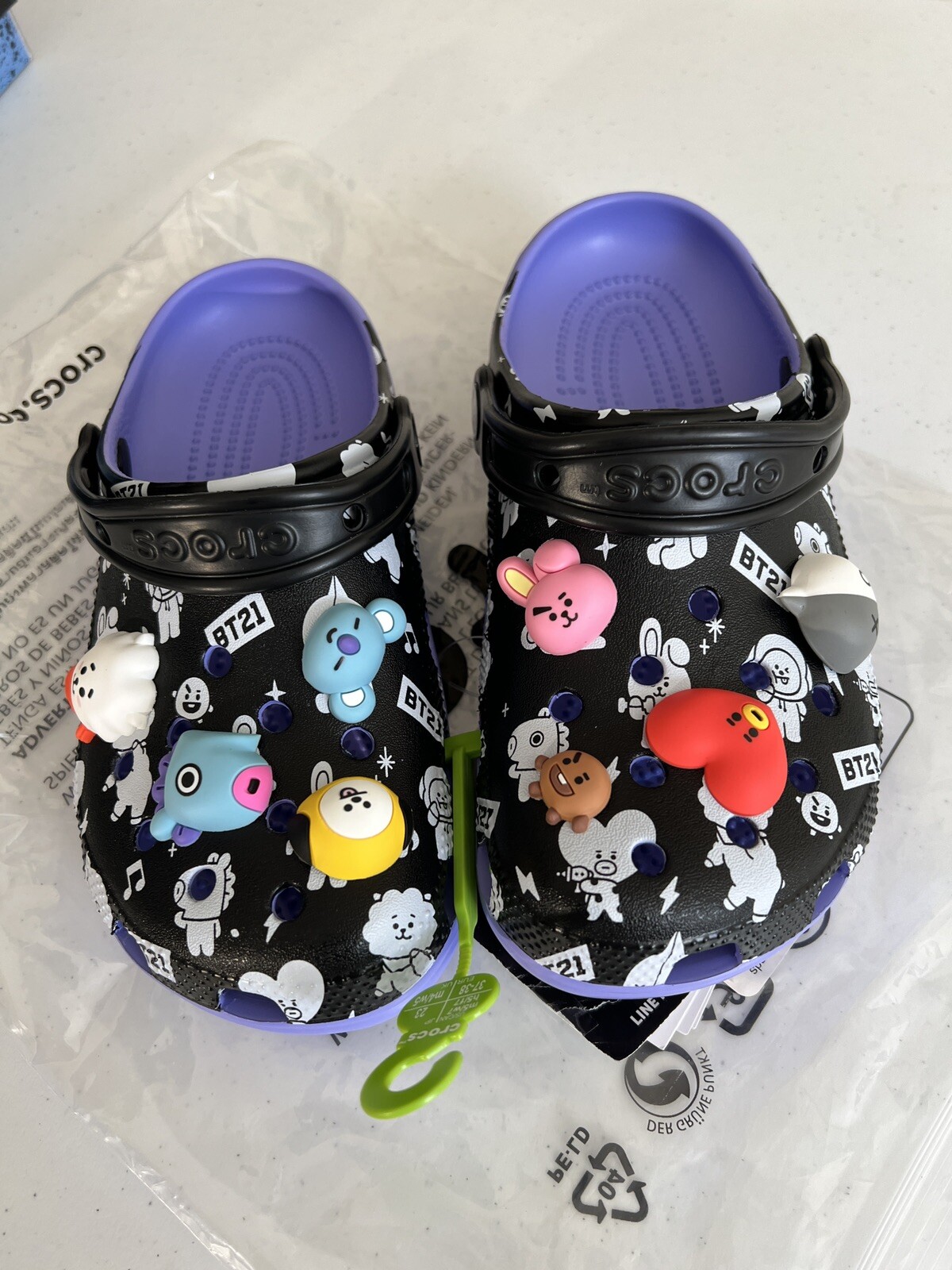 BTS BT21 x CROCS Classic Clog W/ Jibbitz Charms 2022 LIMITED EDITION ...