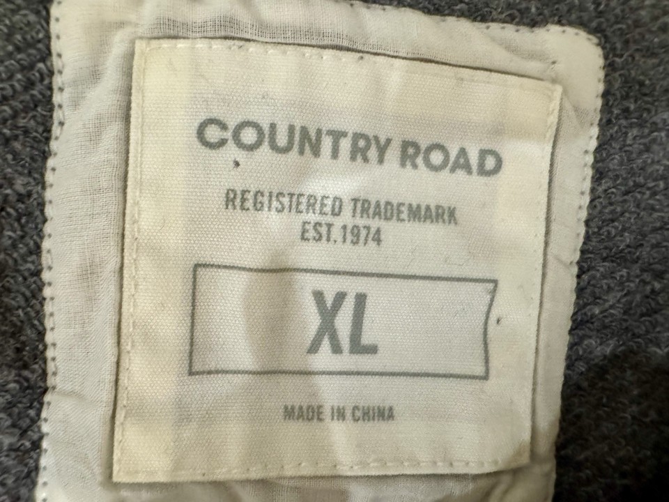 Country Road Grey & Blavk Leopard Print woollen Pullover Size XL ...