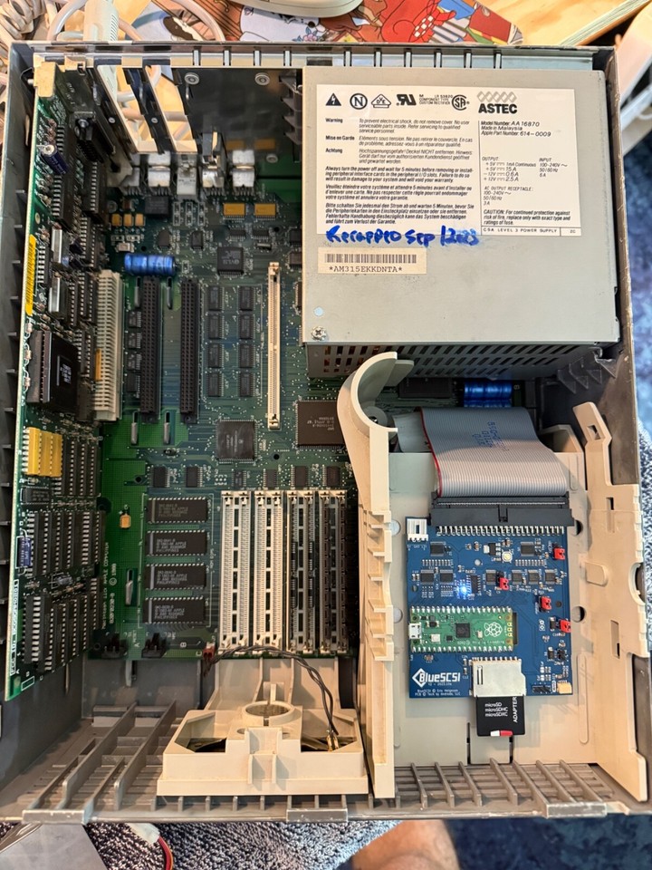 Vintage Apple Macintosh IIcx with v2 BlueSCSI, Recapped and Restored ...