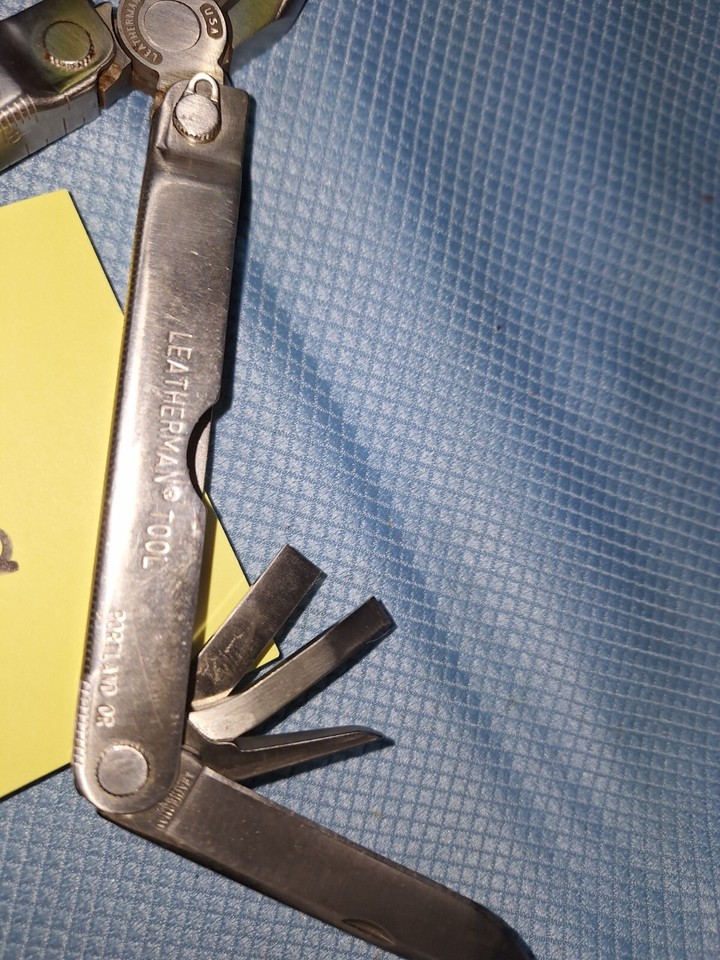 1 LEATHERMAN ORIGINAL PST Multi Tool Knife CABELAS Excellent Lot 1629 ...