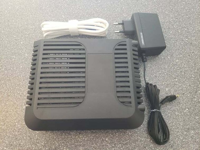 Cisco EPC3925 54 Mbps 4-Port 1000 Mbps Funk Router (4031761) online ...