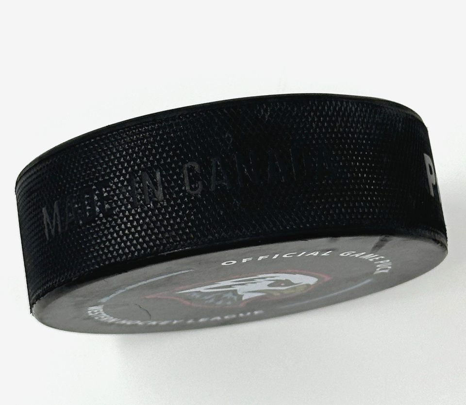 WHL Portland Oregon Winterhawks Logo Souvenir Official Game Hockey Puck ...