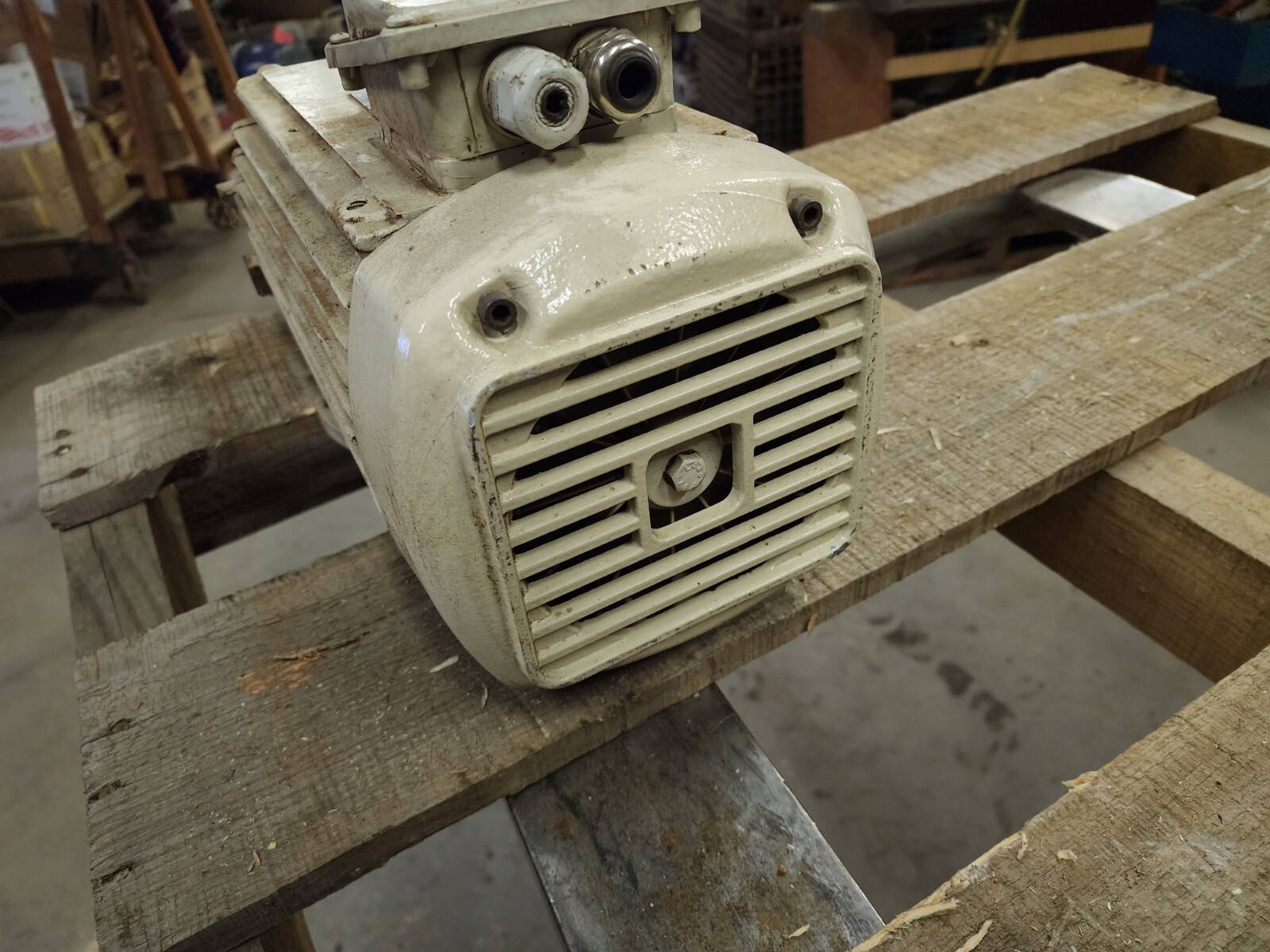 4.8 KW SCMI Concept 1000 Top Tenon Motor approx. 6.5 Hp. 230/400 Volt ...