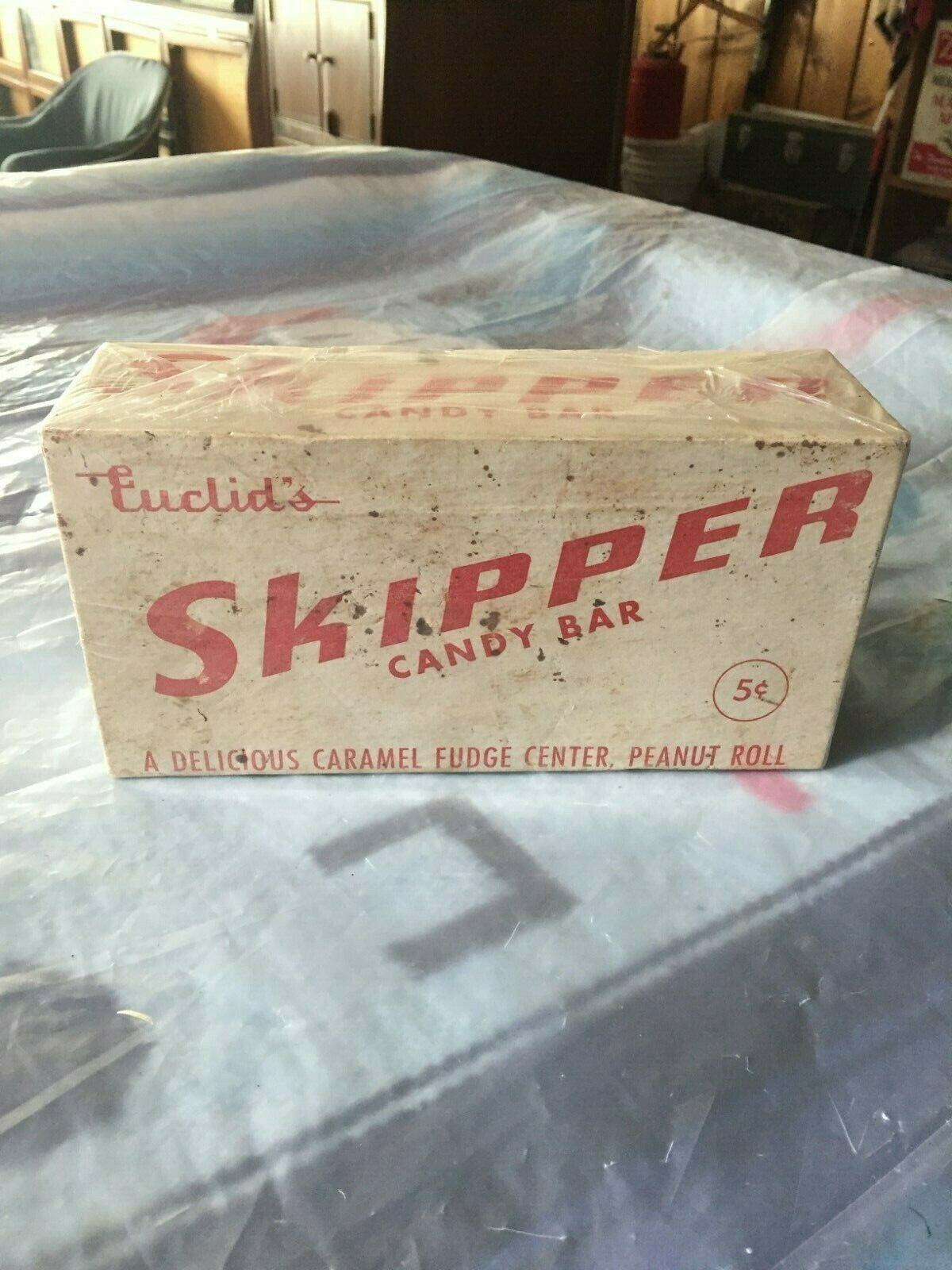 VINTAGE EUCLID'S SKIPPER CANDY BAR ADV. BOX | eBay