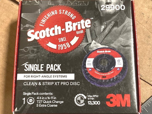 3M Scotch-Brite 29900 Clean and Strip XT Pro Disc 4-1/2 in /8-11 in ...