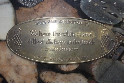 SEWELL +SON OVAL BRASS PLAQUE-WE HAVE THE WHITEST +STIFFEST DICKEYS IN ...