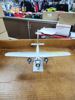 Ertl Collectibles Shell Oil 1926 Ford Tri-Motor Airplane 1:72 Scale ...