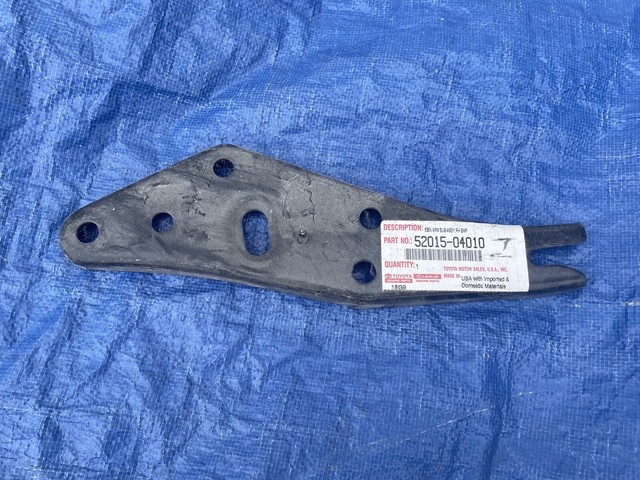5201504010 Genuine Toyota Arm Sub-assy Rear Bumper RH 52015-04010 for ...