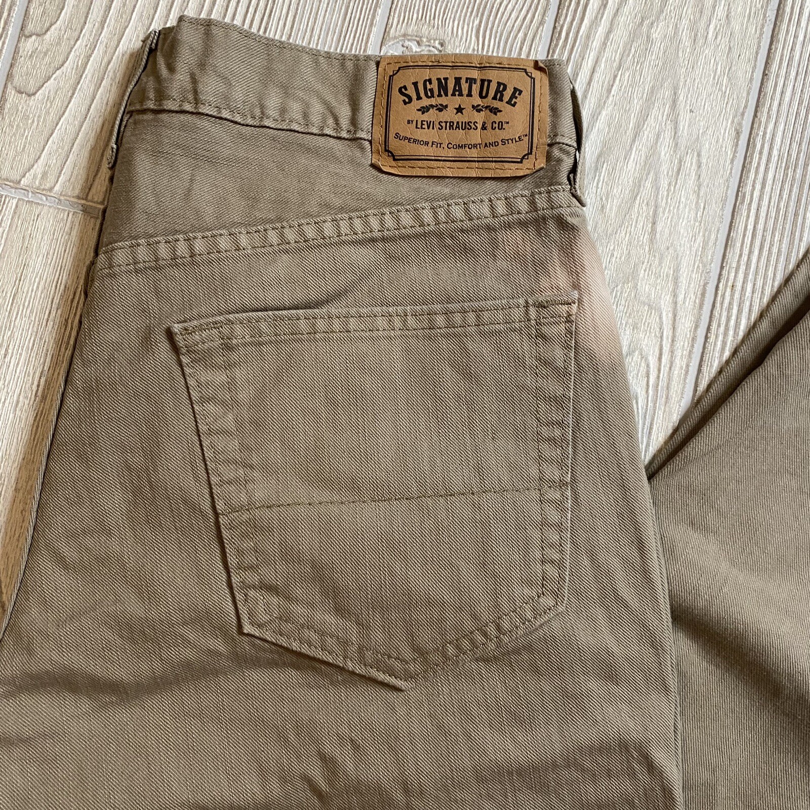Levi’s Signature Straight Leg Khaki Denim Jeans Men’s… - Gem