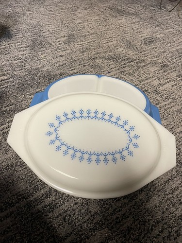 Vintage Pyrex Blue Snowflake Garland Divided Casserole Serving Dish | eBay
