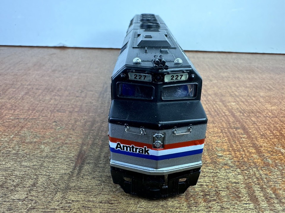 HO Scale Bachmann Spectrum F40PH Amtrak Locomotive # 227 Tested To Run ...