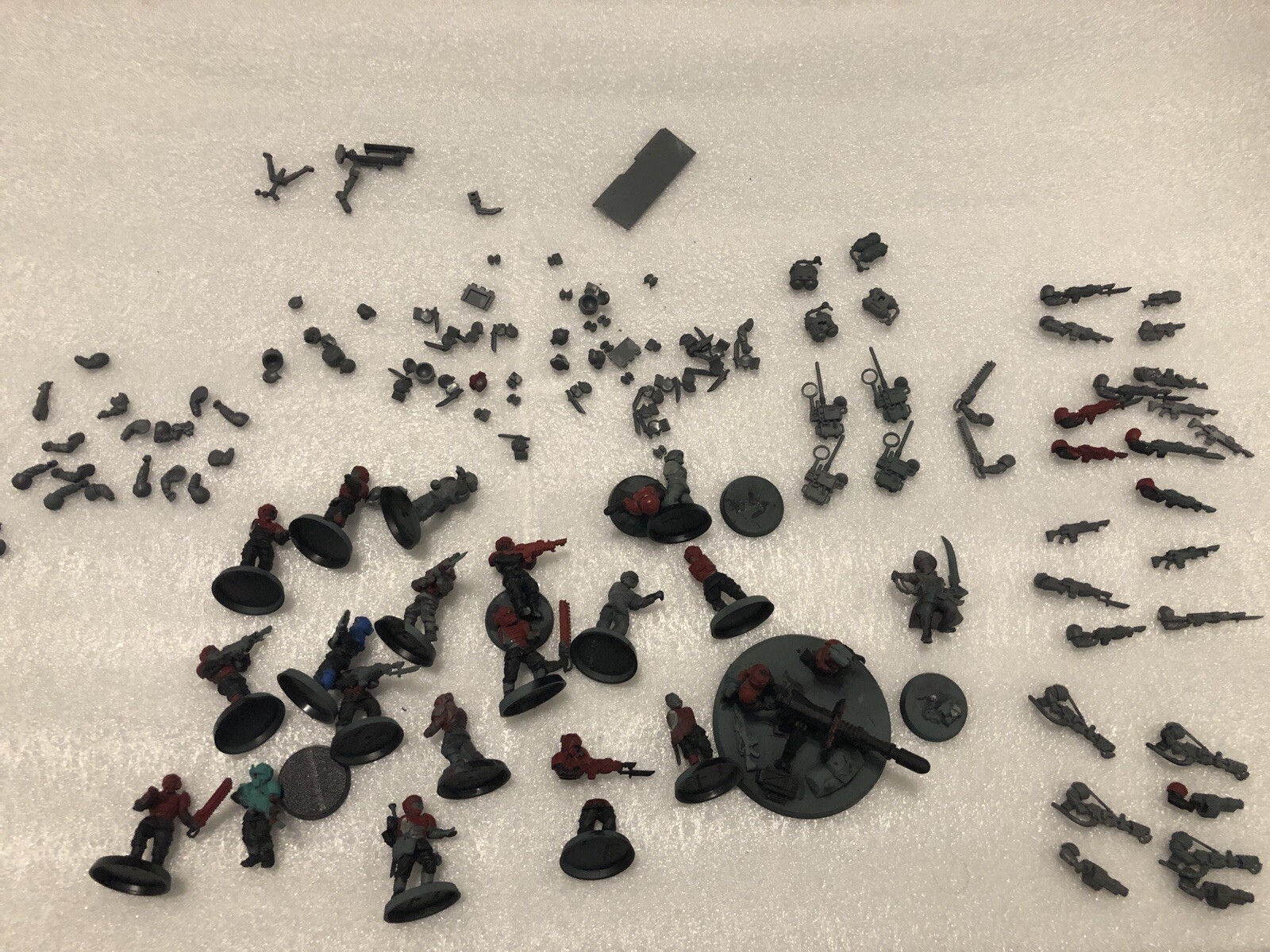 Warhammer 40K Astra Militarum Cadian Shock Troops x19 + Heavy Weapon ...